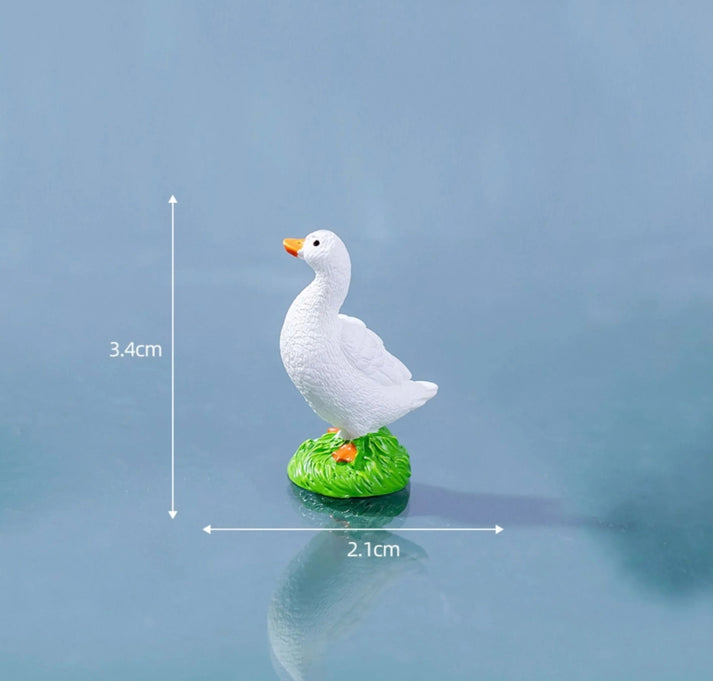 Standing duck / swan – Maya Resin Store